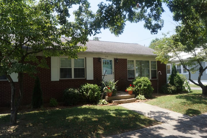 The Swift Parsonage - Beall Woods State Park, Mt Carmel