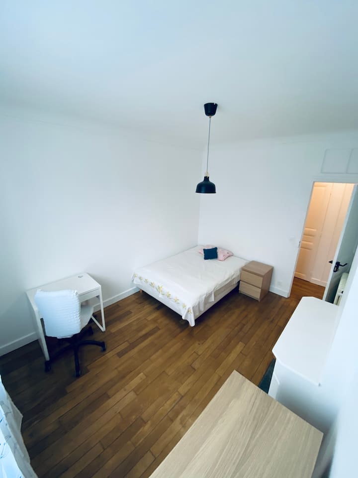 Beautiful Room Near Melun Station - Melun