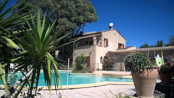 Mas Familial Au Coeur De L'uzège - Uzès