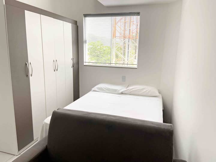 Studio Roma/ótima Localização - Curitiba