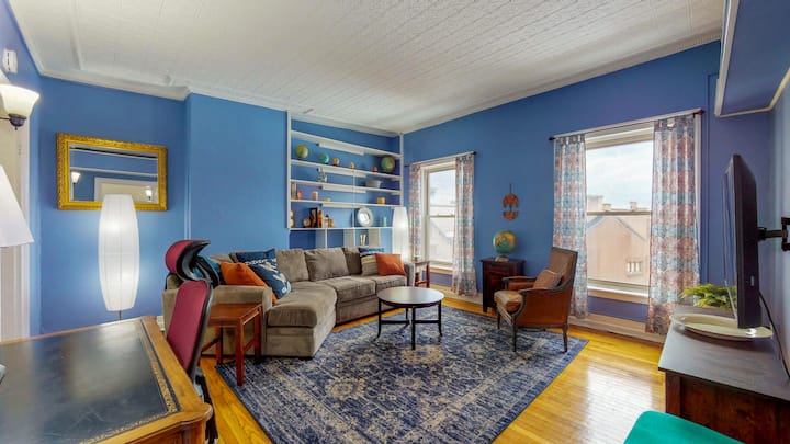 Timeless Skyview Retreat (Extended Stays!) - Troy, NY