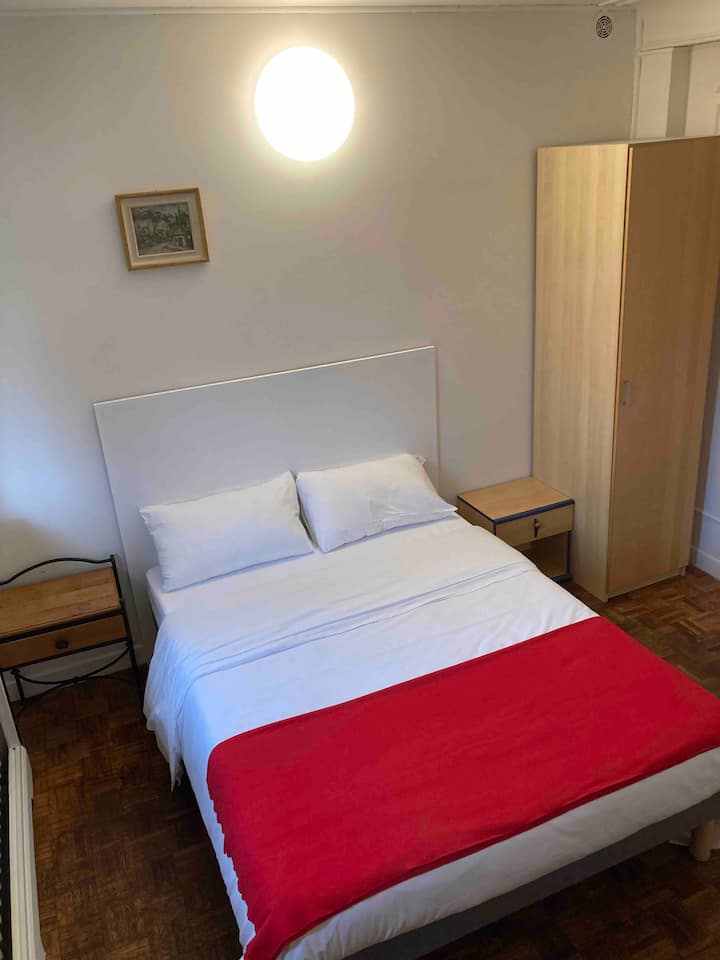 Ch N° 4 / Chambre Dans Un Pavillon - Champigny-sur-Marne