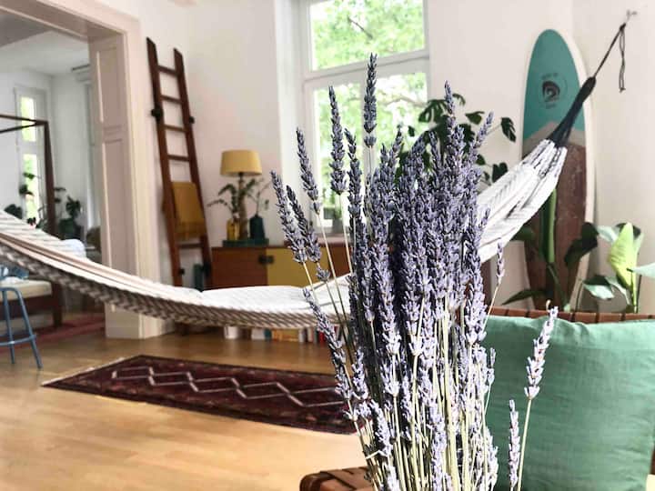 Unique 3br Altbau With Feel Good Vibes In Cologne - Cologne