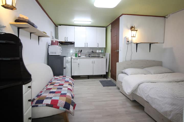 Nice Flat For Long Stay@hongdae/shinchon Sta - Séoul