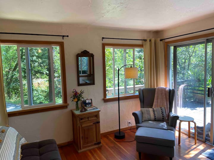 Country Studio Cottage Sanctuary - Russian River, CA