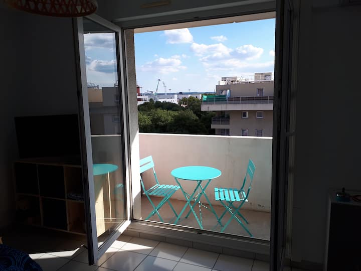 Studio Climatisé, Wifi-fibre, Parking, Nemausa - ibis budget Nimes Caissargues