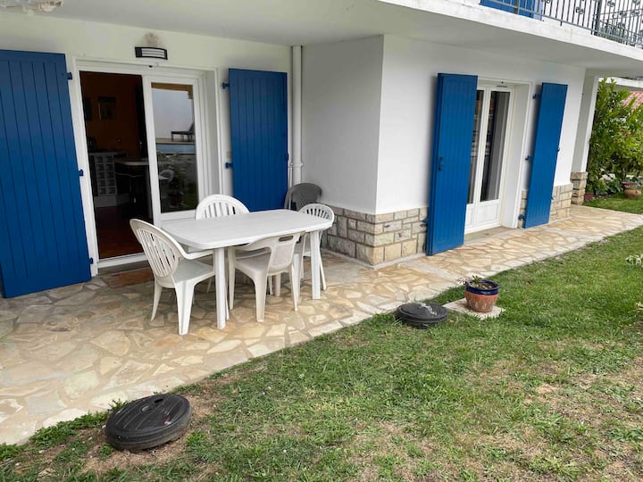 T3 Proche De La Plage Avec Piscine Et Au Calme - Espelette