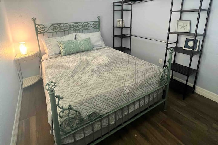 Ginger Landing-moffitt, Usf, Nurse, Beaches - Temple Terrace, FL