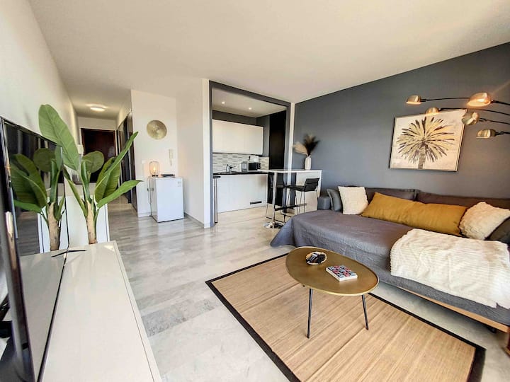 ☀️Studio Cosy Avec Terrasse + Parking - Grasse