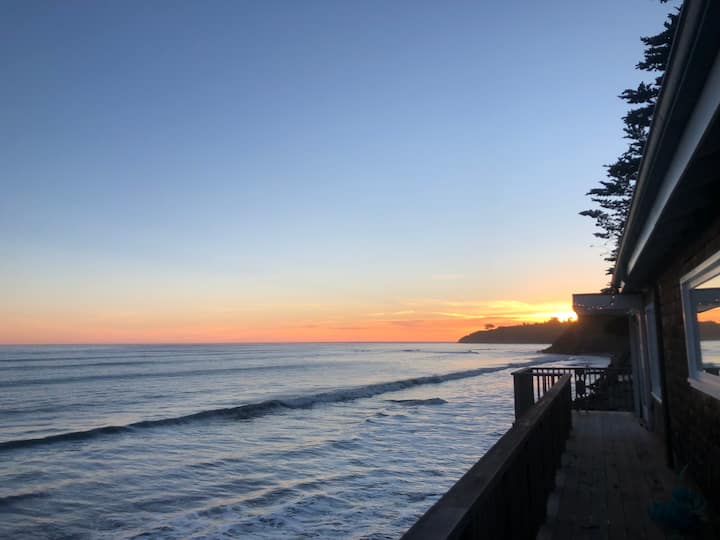 Spectacular Ocean Front Retreat - Bolinas, CA