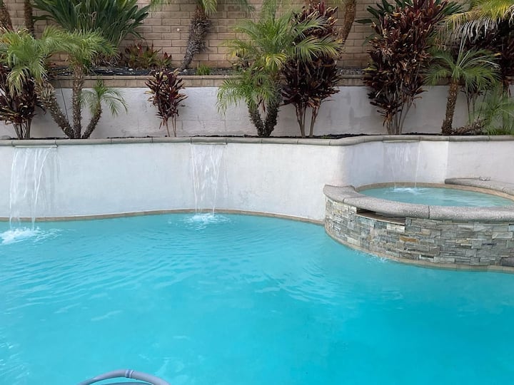 Victoria Garden's Cove - Rancho Cucamonga, CA