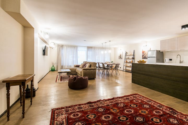 "Home - Sweet Home" In Vake - Tbilisi