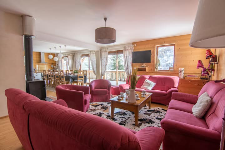 Chalet With 5 Bedrooms In Valloire, With Wonderful Mountain View, Furnished Garden And Wifi - 300 M From The Slopes - Valloire