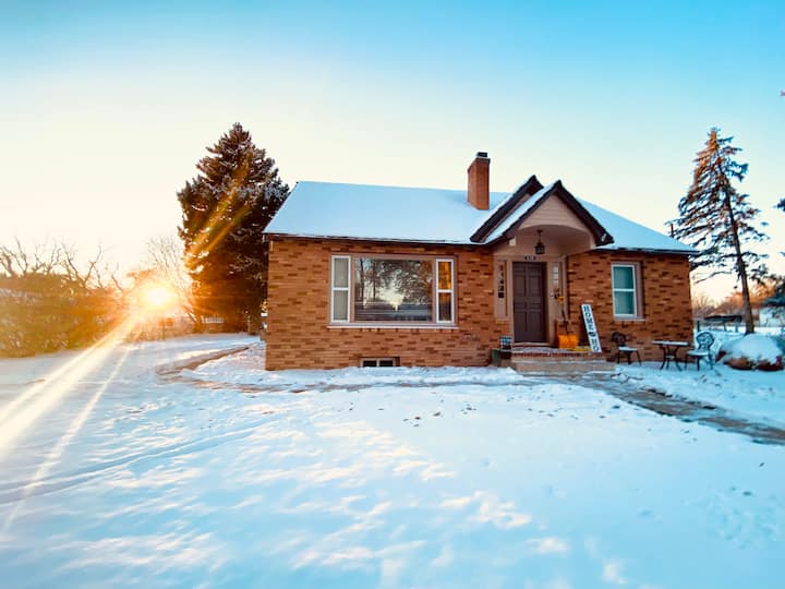 3 Bed/2 Bath Cowley Cozy Cottage *Updated* - Splash Pad, Cowley