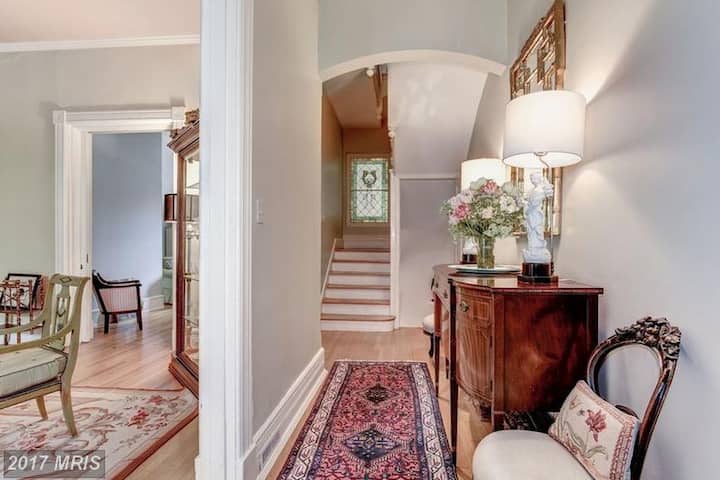 Elegant Room, Private Bath, Townhouse, Office Pool - Washington, D.C.