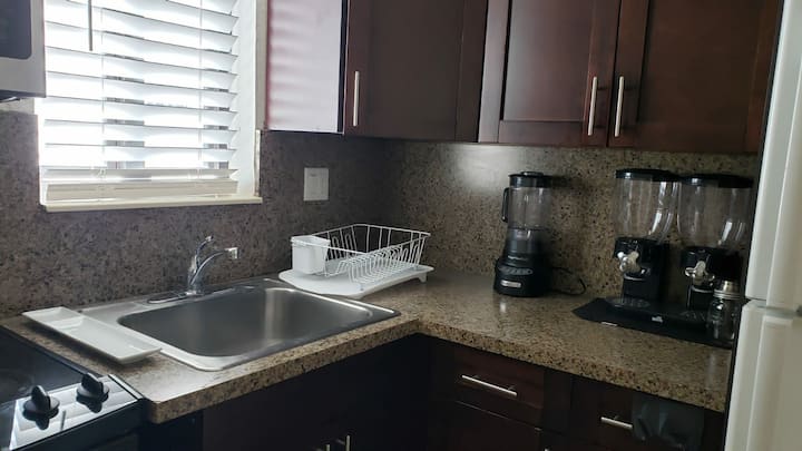 Céntrico Apartamento En Las Cercanías De Winwood Y Midtown - Miami, FL