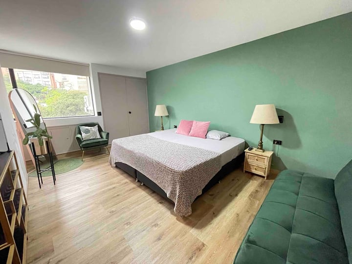 P402 Poblado-manila Cosy Loft | 450mb Internet - Medellín
