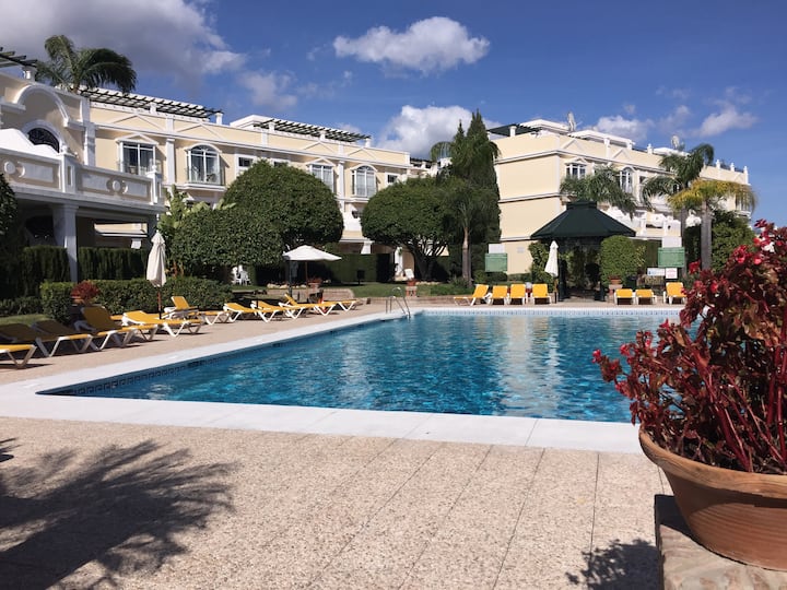 Modern 3 Storey Townhouse, With 3 Pools! - Marbella