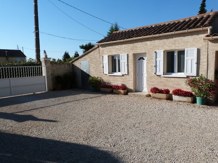 Studio Indépendant En Campagne - Avignon