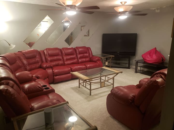 Clean Quiet Bedroom And Shared Bath, Deck And More - Stafford, VA