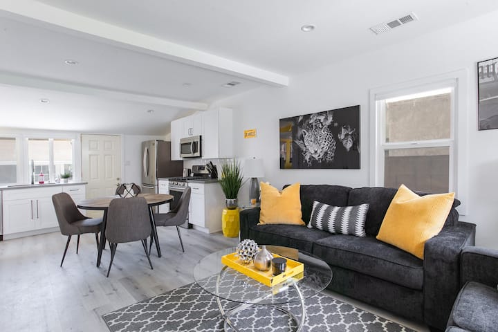 2bed1bath Bungalow W/ Laundry And Parking - Los Angeles, CA