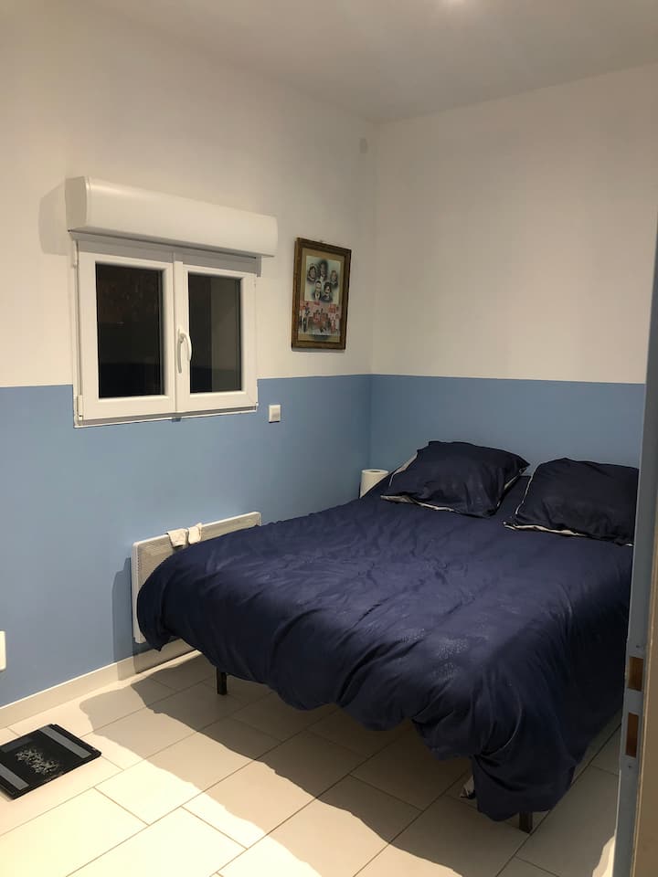 L’an(g)le Bleu Vous Réserve De Jolis Souvenirs - Valras-Plage