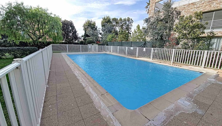 Lovely 1 Bedroom With A Pool - Antibes
