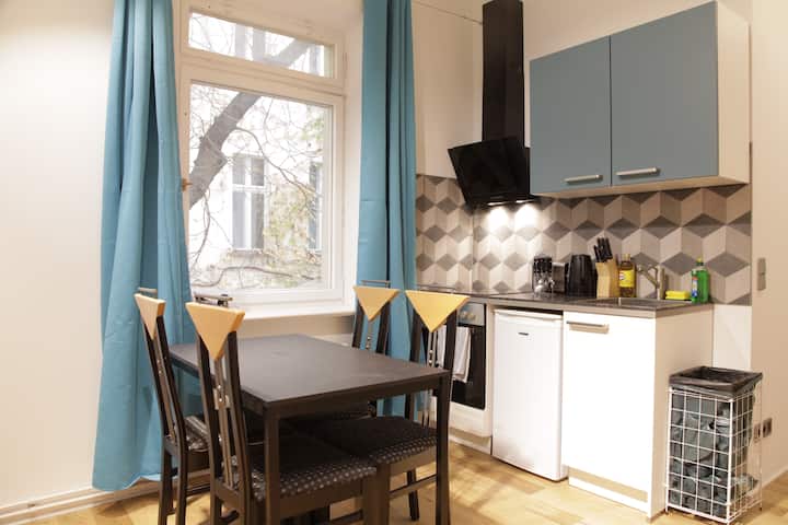 Central Chestnut-tree Garden House - Berlin