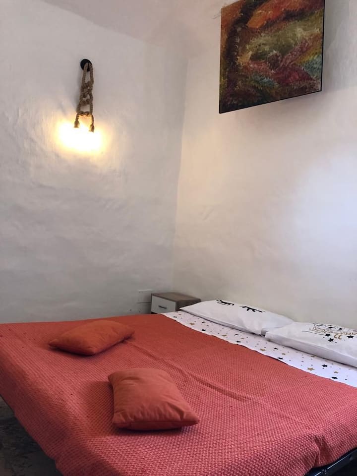 Stanza In Campagna.alle Pendici Del Paese. - Ostuni