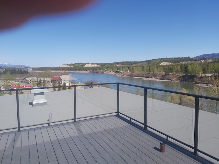 Downtown River Front Clean Executive Condo - Whitehorse, Canada