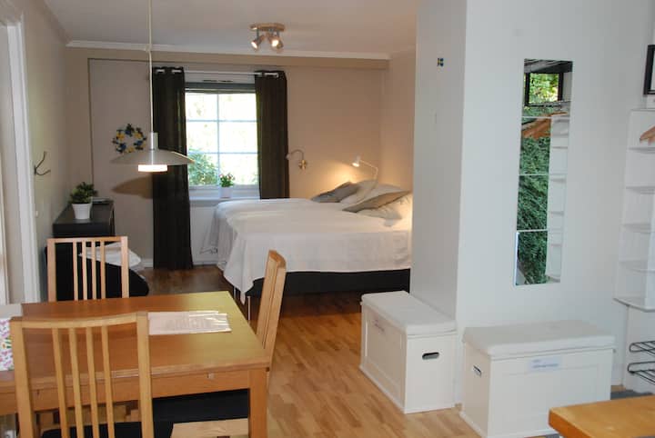 Studio/apartment Danderyd, Close To Nature & City - Suède