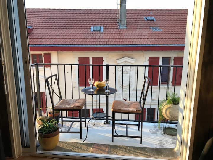 Joli Duplex Spacieux 70 M2 Au Cœur De Biarritz. . - Biarritz