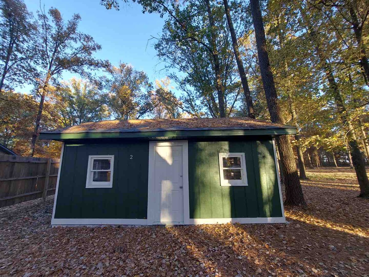Big Muddy Cabin #3 - Tiny houses for Rent in Benton, Illinois, United ...