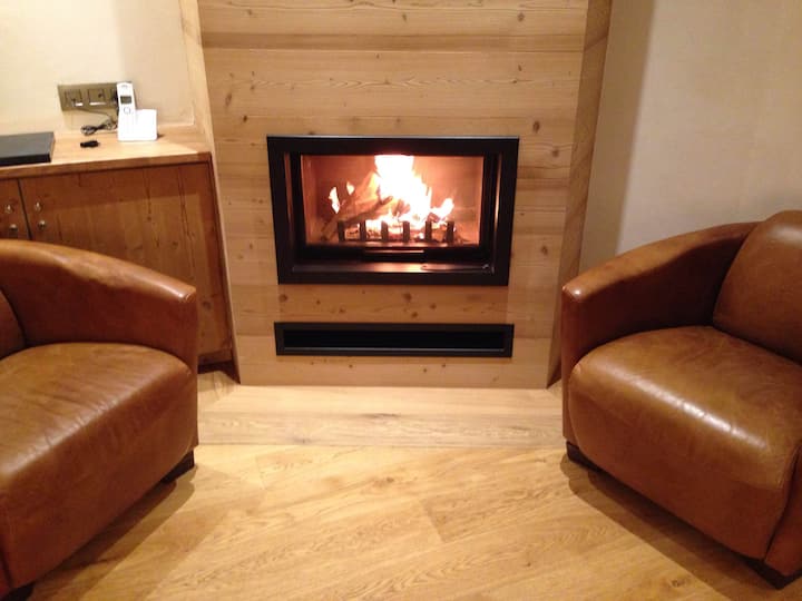 Charming Modern Apartment In The Heart Of Megeve - メジェーヴ