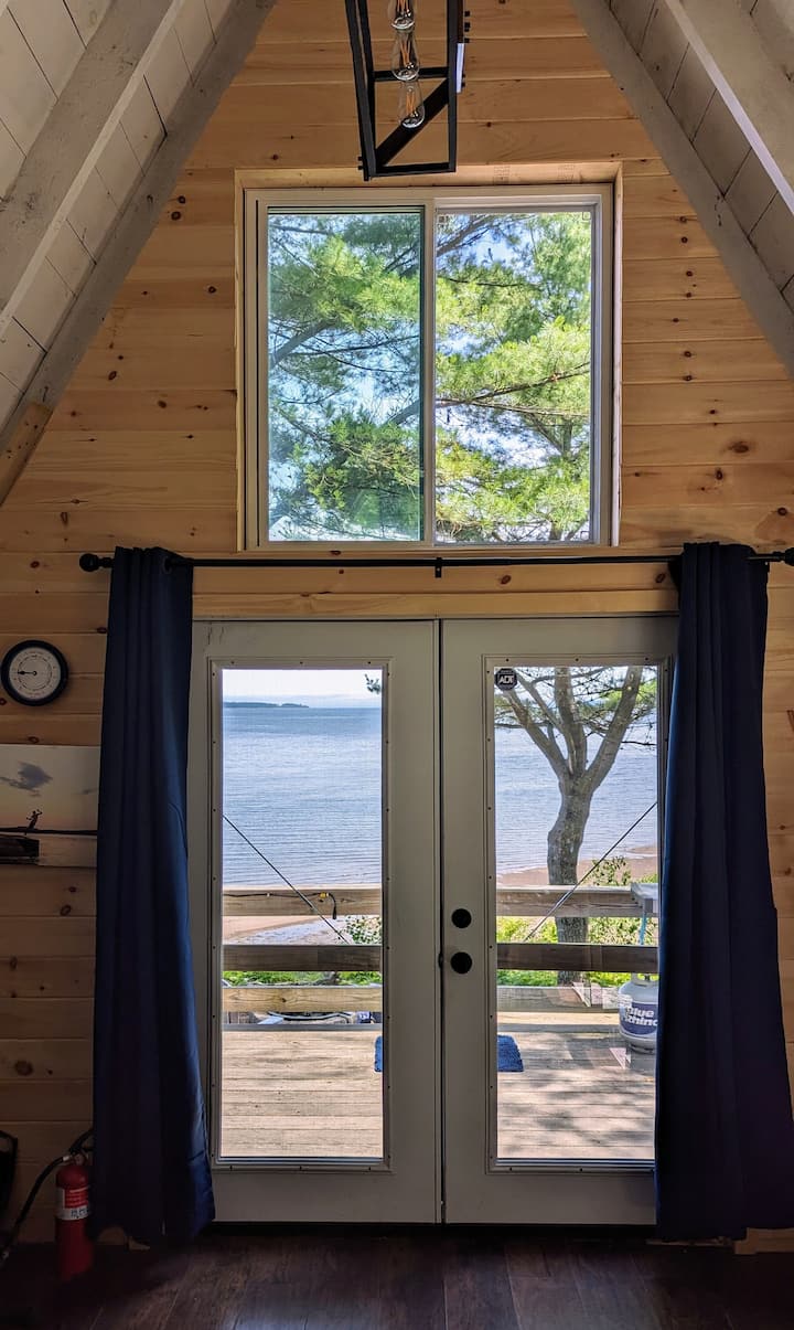 Oceanfront Cliff Cabin Camelot - St. Andrews