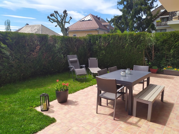 10mn D'annecy, Parking Gratuit, Rez-de-jardin, 3ch - Annecy