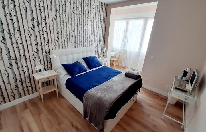 Guggenheim Bilbao Center Plus - Bilbao