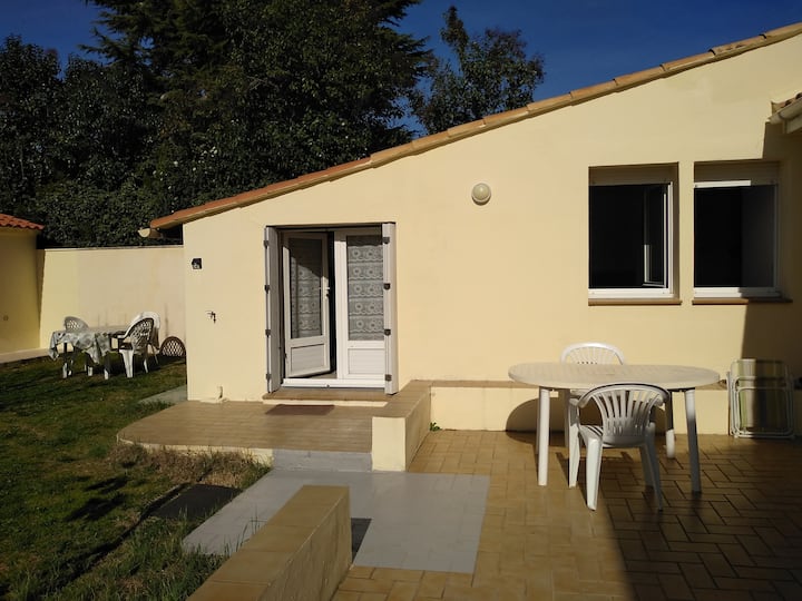 Appart Indépendant Plain - Pied Accolé à La Maison - Circuit de Lédenon