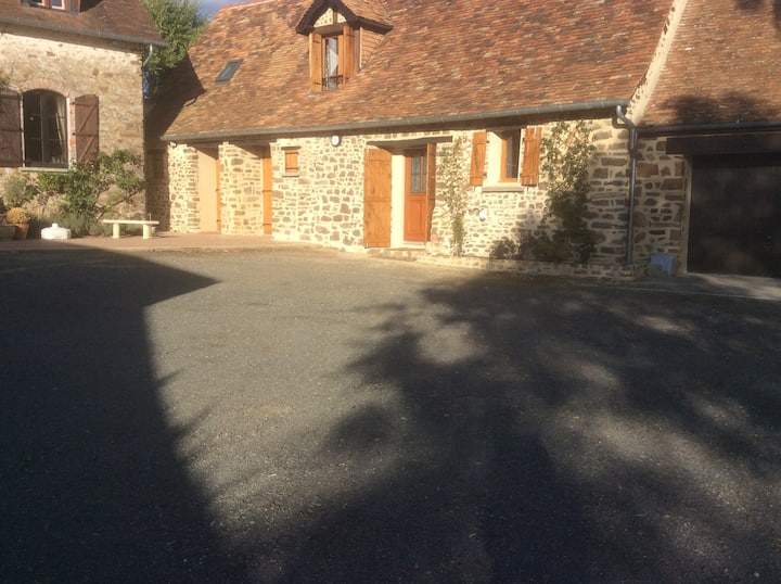 Peaceful French Gite Location - Évron
