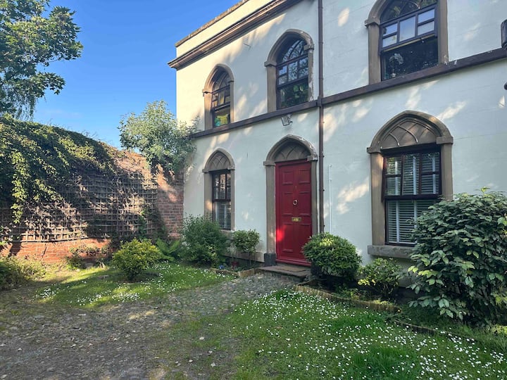 Charming 2-bed Flat - Guernsey