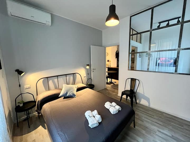 - Casa Ripa -  Navigli Milano-fino A 4 Posti Letto - Milan