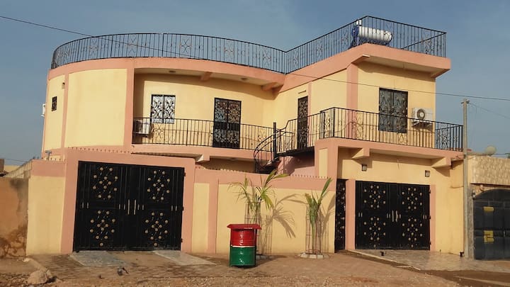 Somptueux Duplex Entièrement éQuipé à Loué! - Burkina Faso