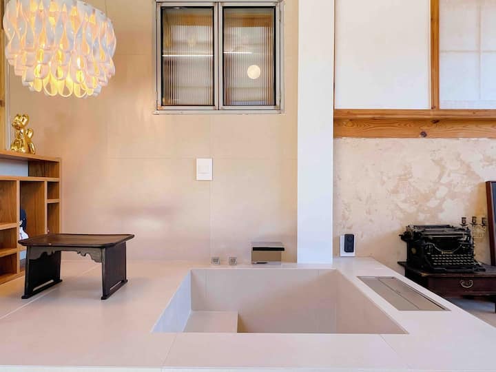 Authentic Hanokstay|2br2ba In The Heart Of Bukchon - Seoul