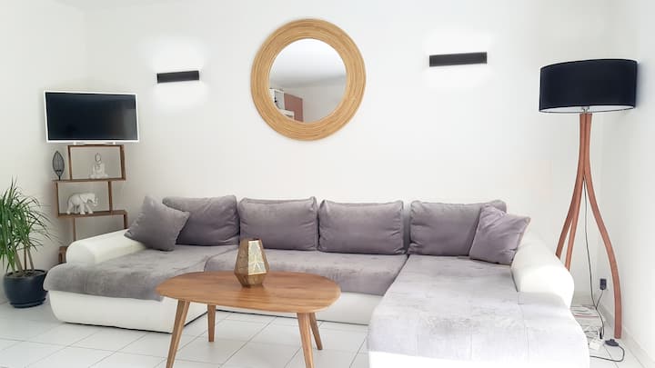 Appartement + Jardinet Au Pied De La Cité - Carcassonne