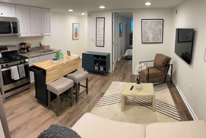 Lovely Two Bedroom Apartment In The Heart Of Dc - Washington, D.C.