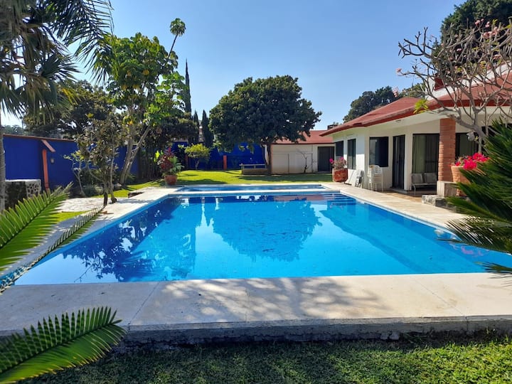 Casa En Cocoyoc Con Alberca Climatizada Y Billar - Cocoyoc