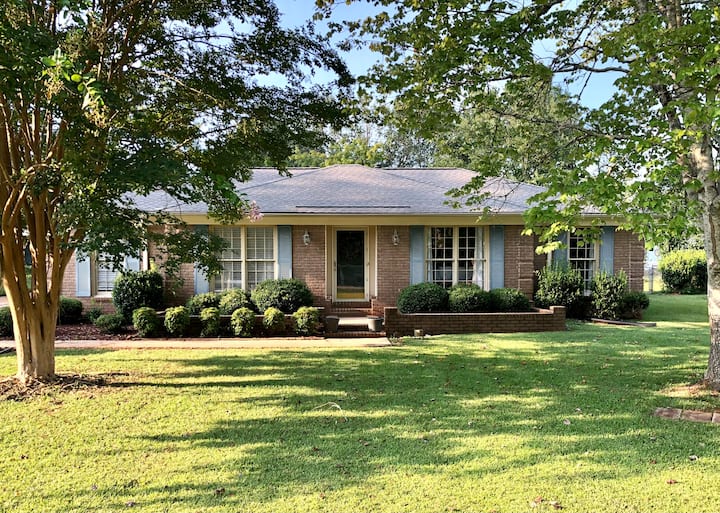 Relax & Unwind Near West Point Lake - LaGrange, GA