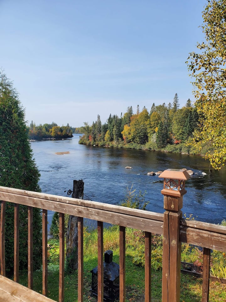 Maison Vue Magnifique Sur Rivière. - Québec, Kanada