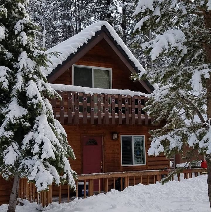 Bresee's South Lake Tahoe Cabin - South Lake Tahoe, CA