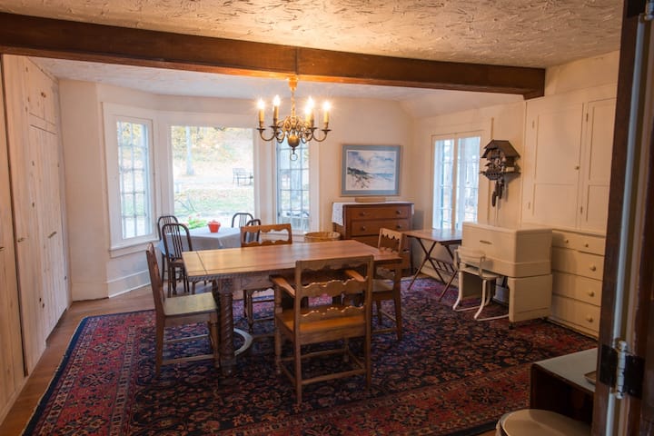 Jolli-lodge~ Leland Beach Resort, Lodge Room 6 - Leland, MI